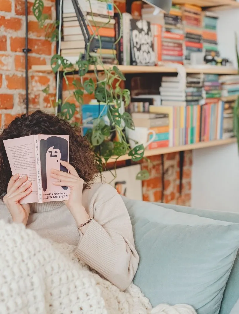 175+ Journal Prompts For College Students (Self-Discovery, Goals & Balance)